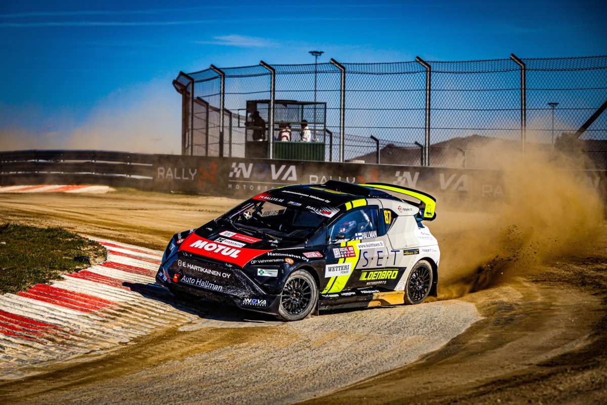 Tommi Hallman ajoi voittoon Portugalissa ja kehui RallyX-sarjan ...
